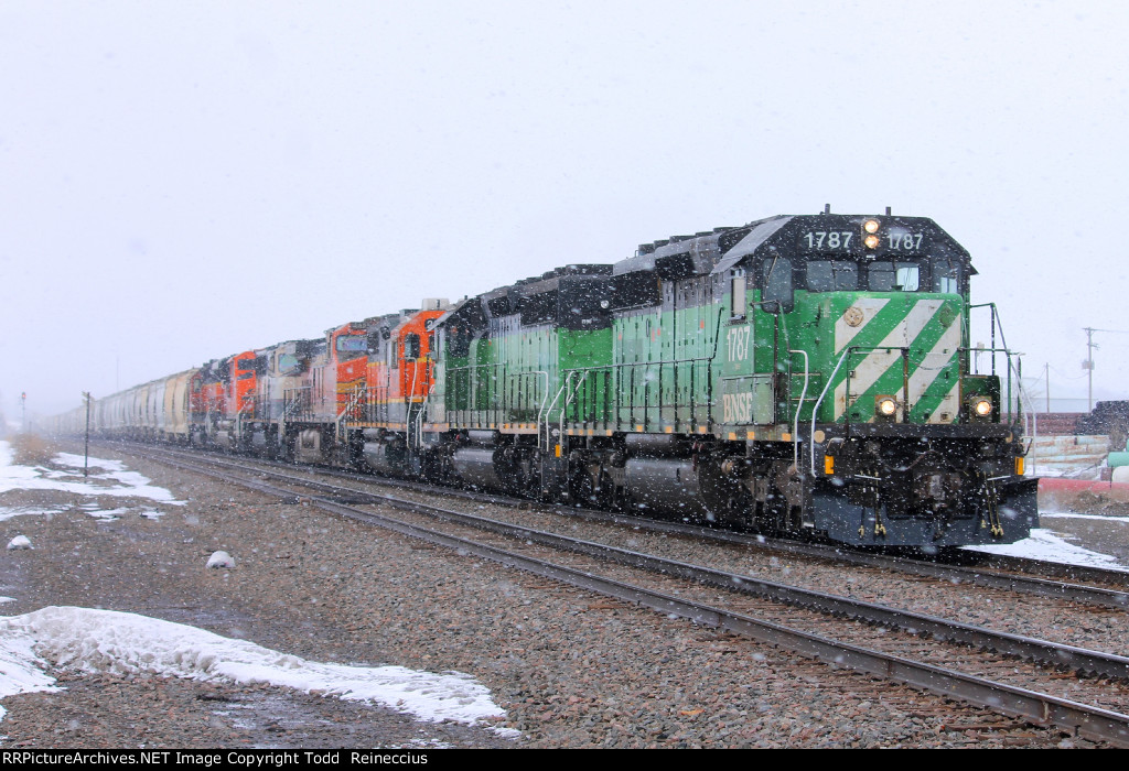 BNSF 1787